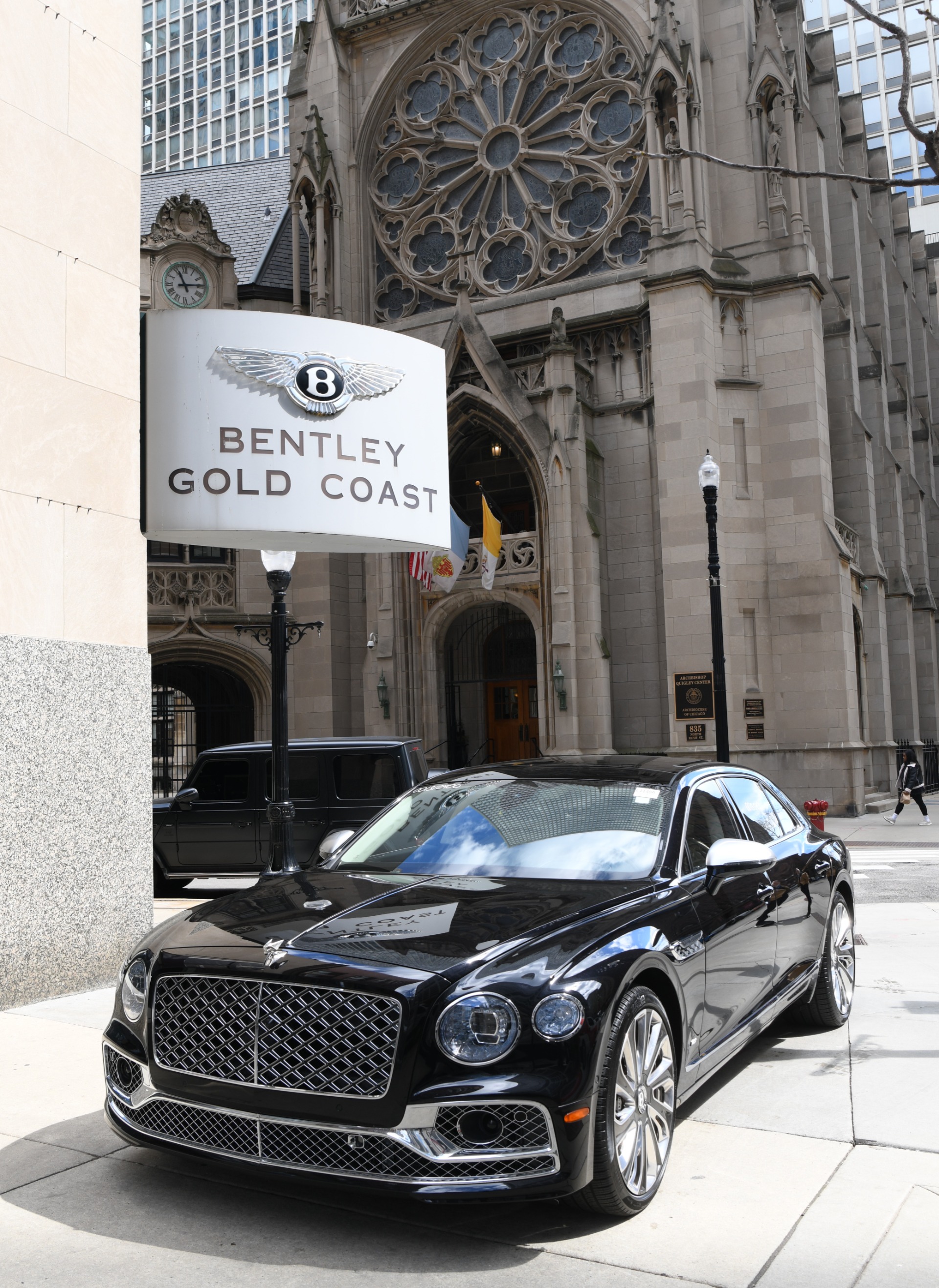 Used 2022 Bentley Flying Spur V8 For Sale ($248,800) | Bentley Gold ...