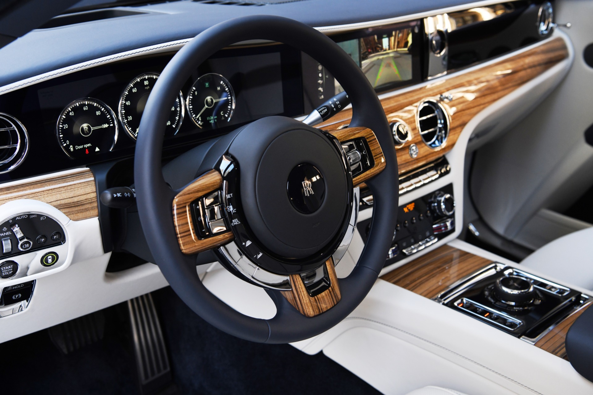 Rolls Royce Ghost Sprinter Interior
