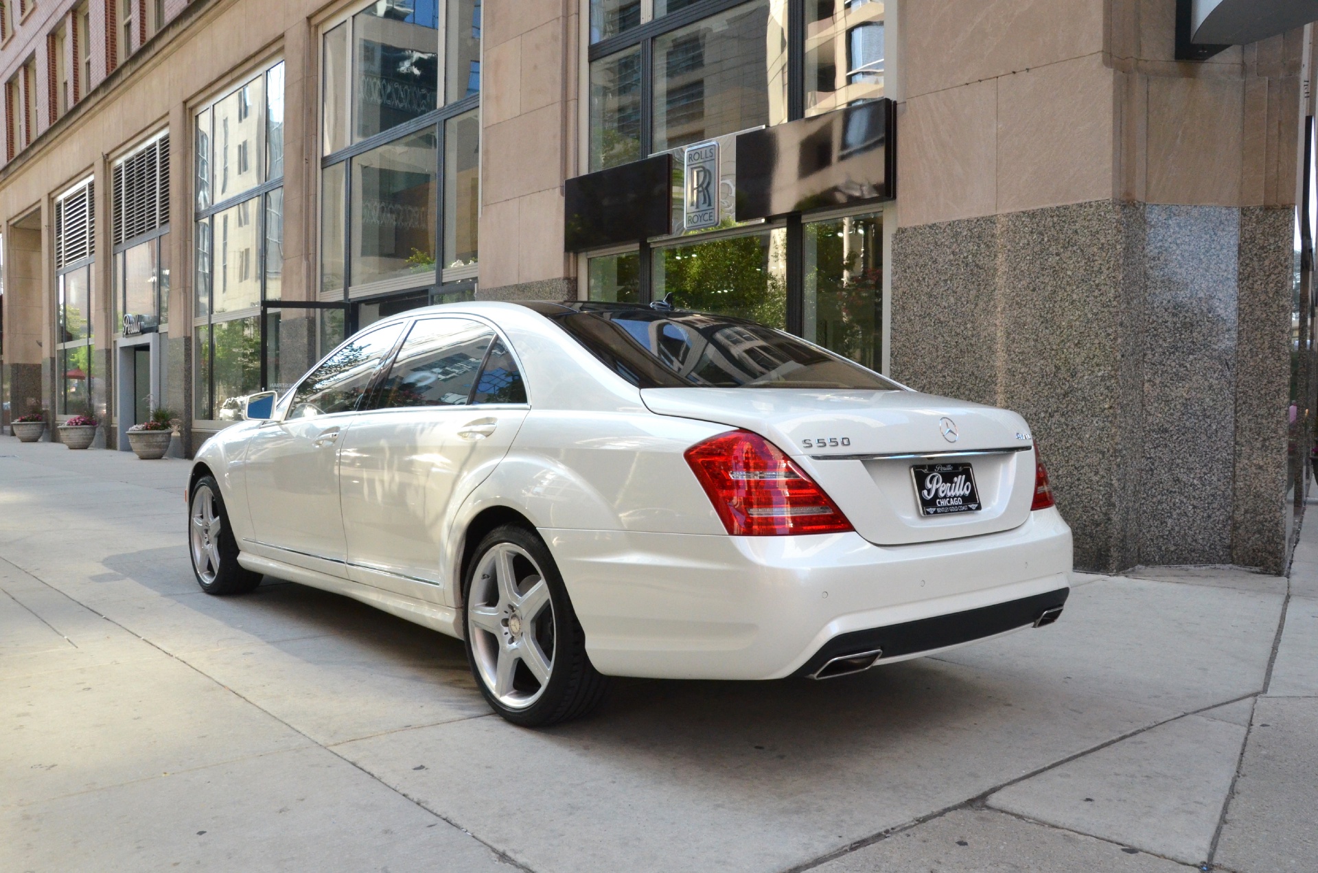 Luxury Mercedes Benzs S550 2011