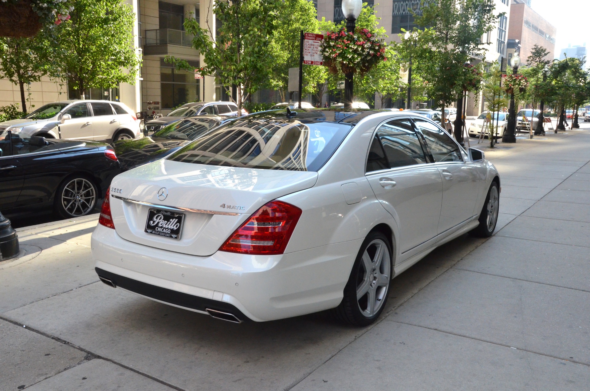 Luxury Mercedes Benzs S550 2011