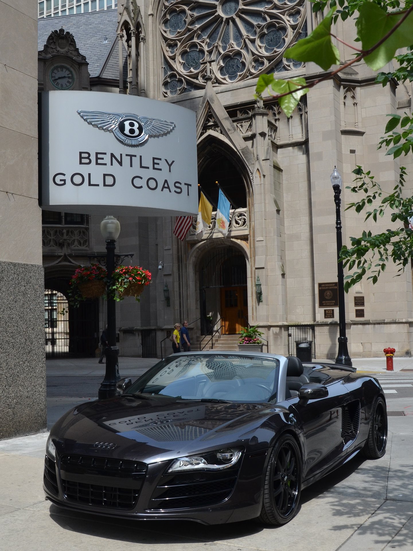 Used 2011 Audi R8 5.2 quattro Spyder For Sale (Sold) | Bentley Gold ...