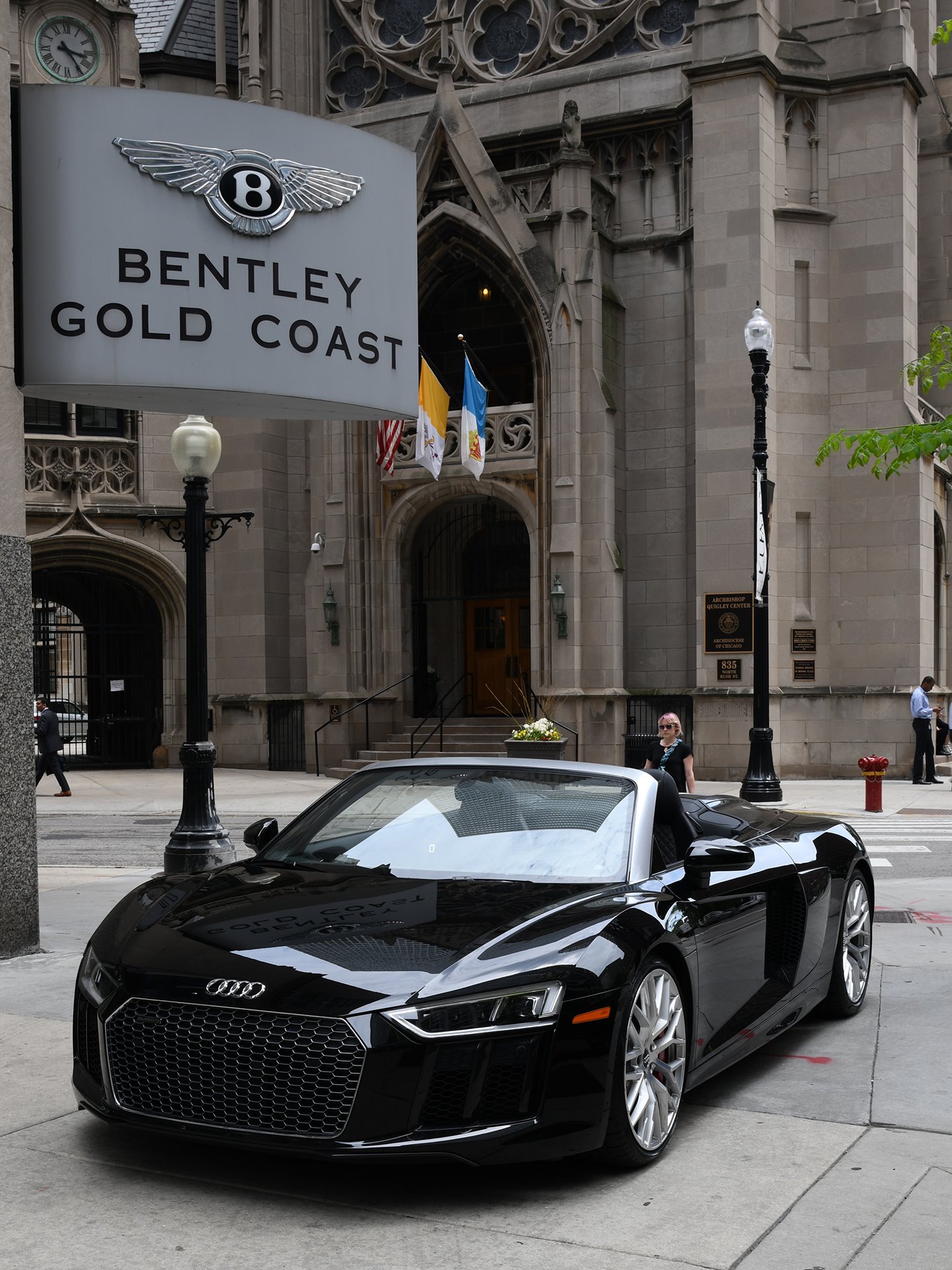 Used 2017 Audi R8 5.2 quattro V10 Spyder For Sale (Sold) | Bentley Gold ...