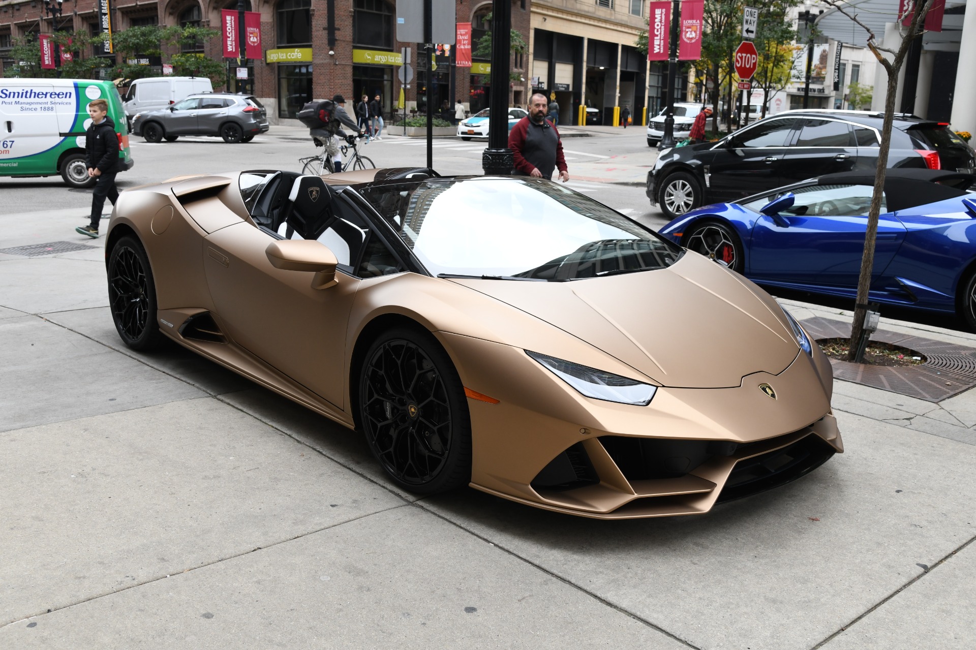 Gold Lamborghini Huracan