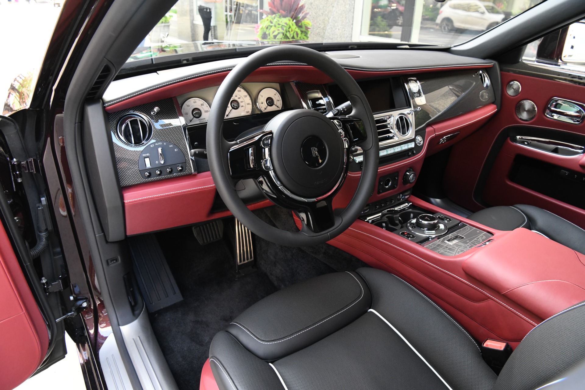 Rolls Royce Ghost Sprinter Interior
