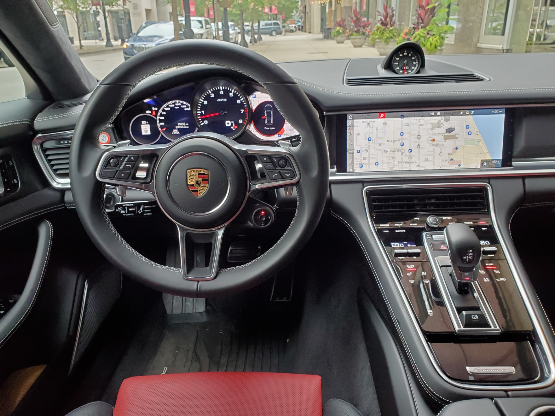 2022 Porsche Panamera Gts Interior