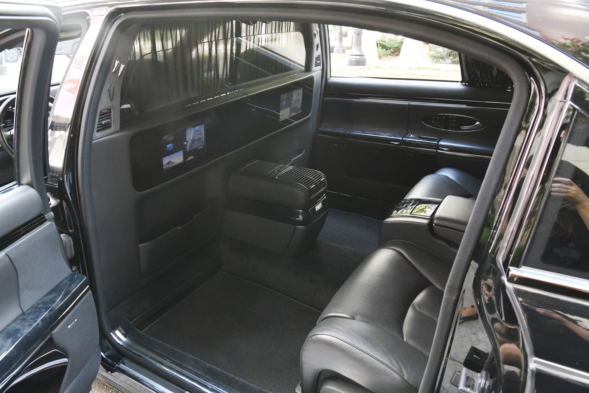 Maybach 62s Interior