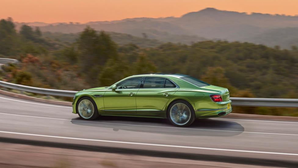 New Flying Spur Speed | Official Bentley Dealer in Chicago, IL ...